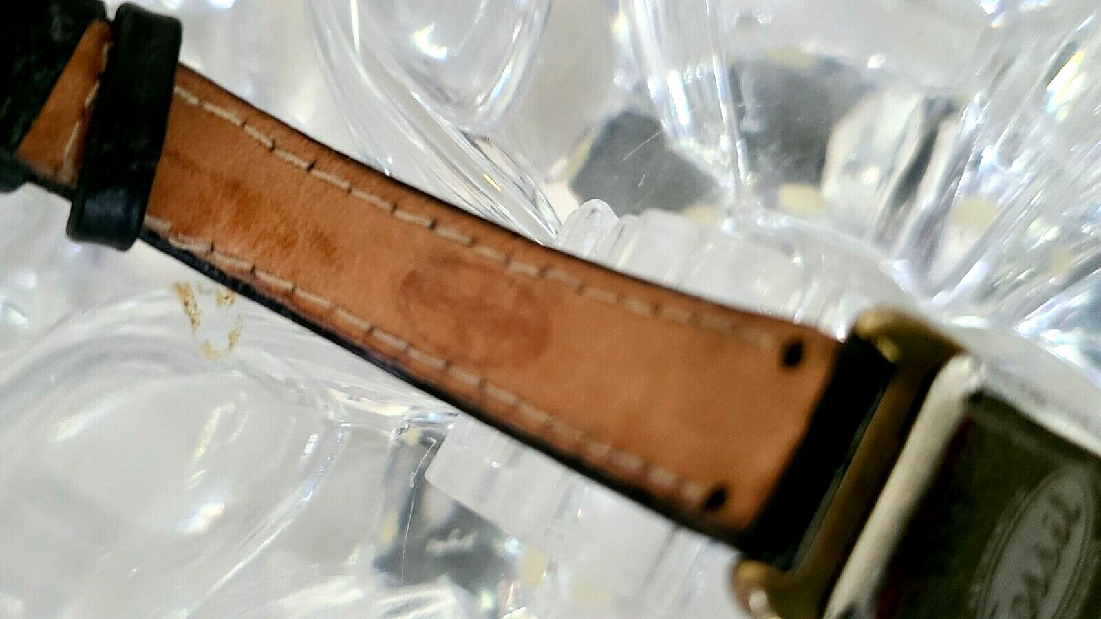 Classic Woman's Fossil Wristwatch Vt-2458 Needs Battery Professionally ...