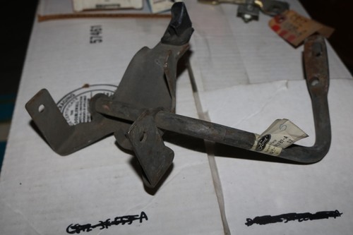 NOS Ford 1979 - 82 Mustang speed control bracket D9DZ-9C787-A | eBay