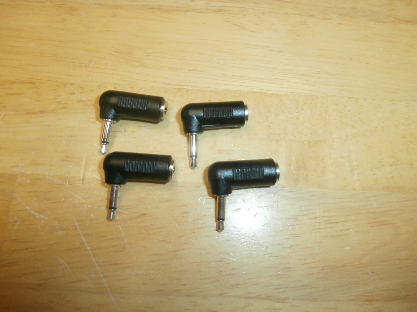 LOT/4 MINI PHONO MONO 3.5MM 1/8 PLUG TO RIGHT ANGLE FEMALE STEREO JACK ...