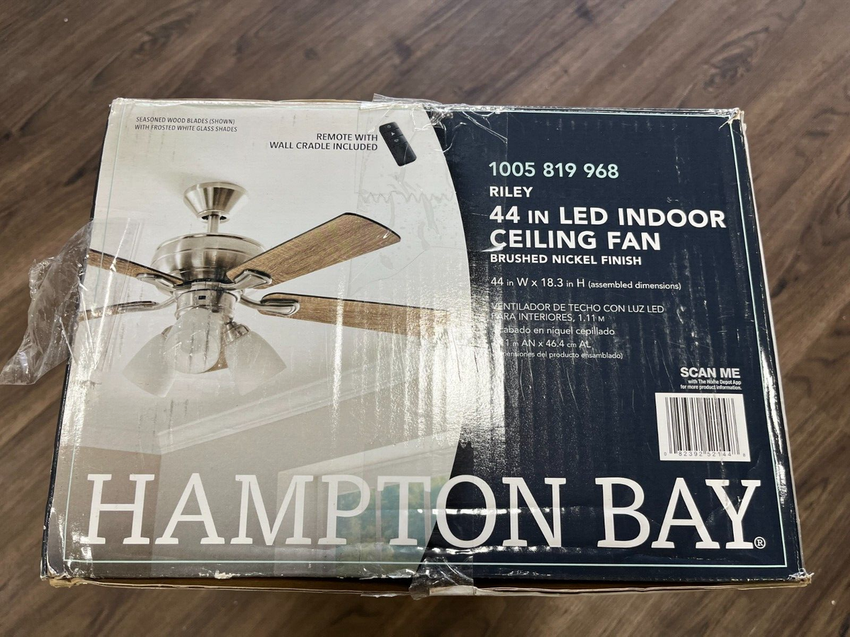 Woodland Hampton Bay Fan