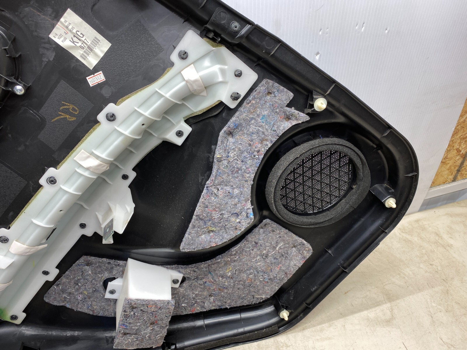 2011-2013 NISSAN ROGUE RIGHT REAR INTERIOR DOOR PANEL BLACK W/RED ...