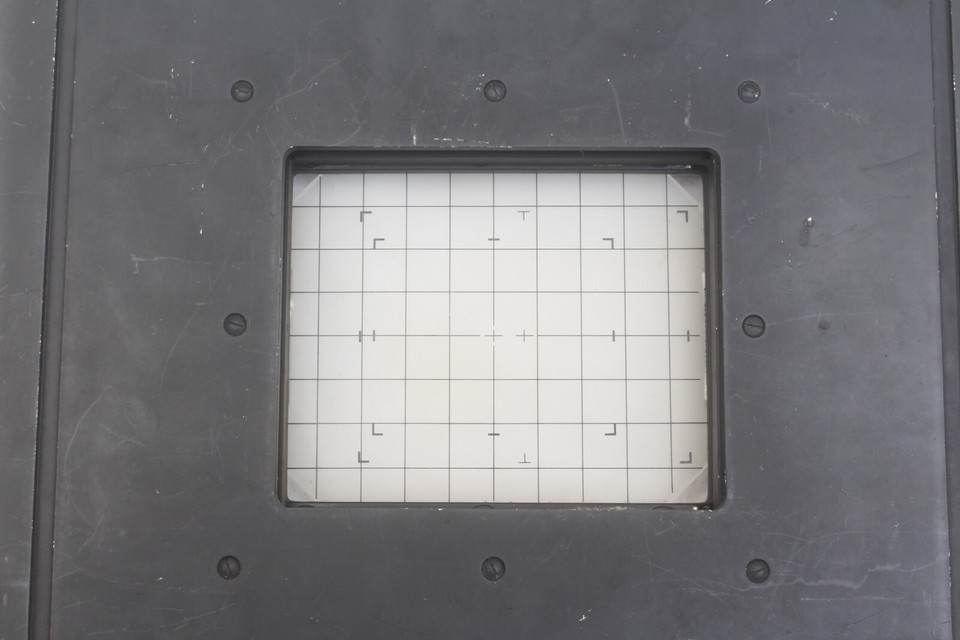 Cambo/Calumet 8x10 to 4x5 reducing back large format w/screen Legend ...