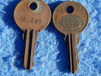 Seeburg Key S 295 - Illinois Lock Co. - wall box key - original | eBay