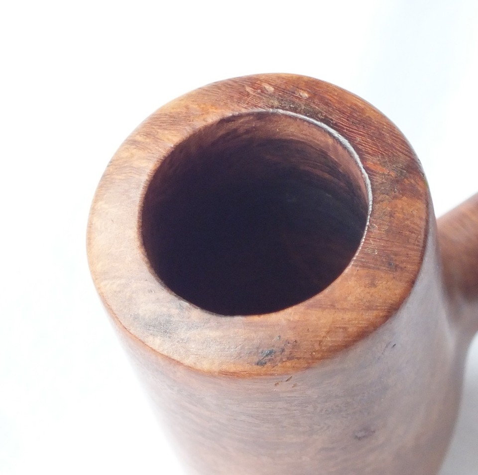 Peterson, a fantastic "Tankard", slim stemmed briar pipe with pouch ...