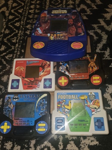 Tiger Electronics Handheld Game Lot WWF Football Batman Returns Mortal ...
