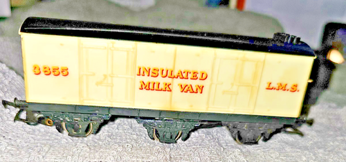 Hornby R670 OO gauge 6 - wheeled insulated milk van. Used. NO BOX | eBay UK