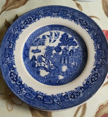 SOHO Pottery cobridge England "Homestead Ware" 6.25" Blue willow plate ...