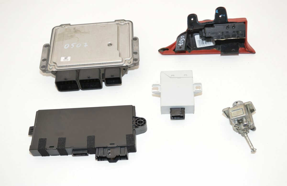 MINI COOPER R55 R56 R57 1,6 ECU KIT DME CAS KEY SET AT TESTED ...