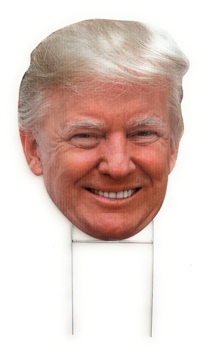 TRUMP HEAD KEEP AMERICA GREAT 15"x11.6" YARD SIGN WITH STAKE PENCE ...