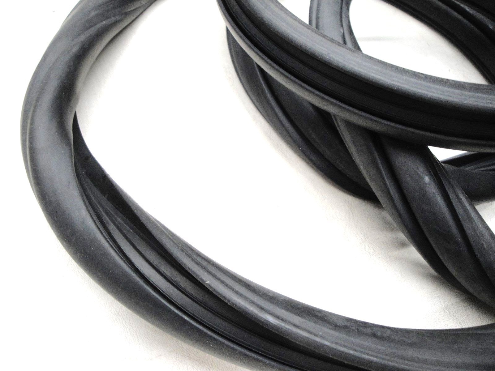 1957 1958 57 58 FORD REAR BACK GLASS RUBBER RANCHERO BODY # 66 NEW | eBay