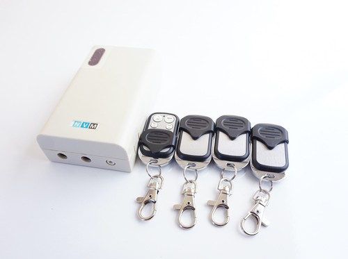 Remote control unit for roller shutter and garage doors - 4 HANDSETS | eBay