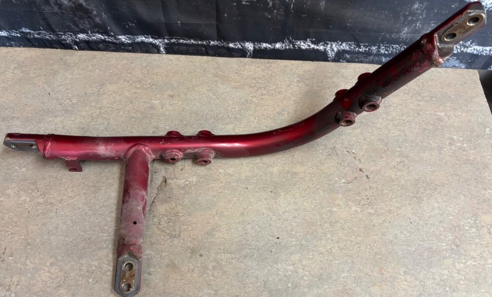 01 Suzuki GSF1200 GSF 1200 Body Sub Frame Support Motor Mount Bar Rail ...