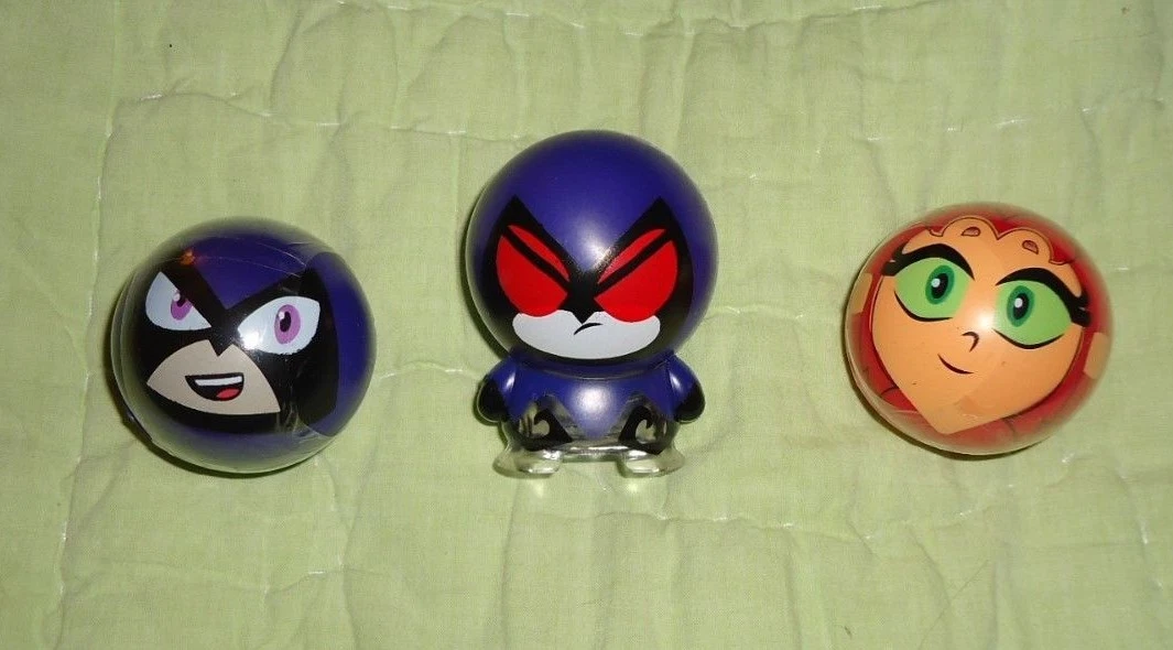 Teen Titans Raven Smiling