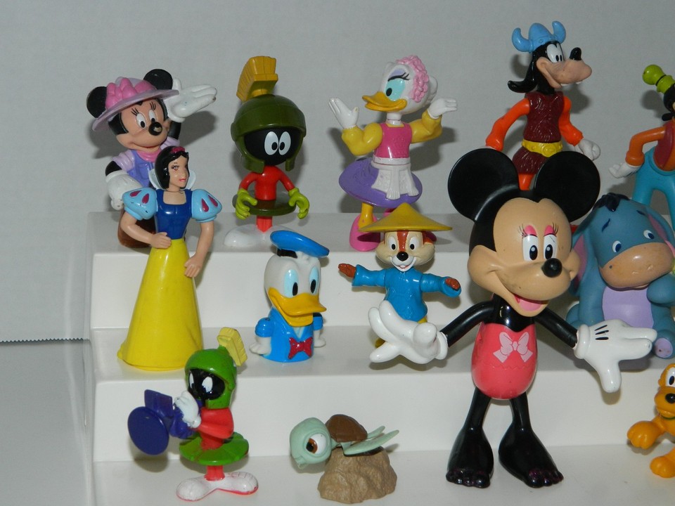 LOT OF 15 DISNEY PVC MIXED CHARACTERS MICKEY MINNIE MARVIN THE MARTIAN ...