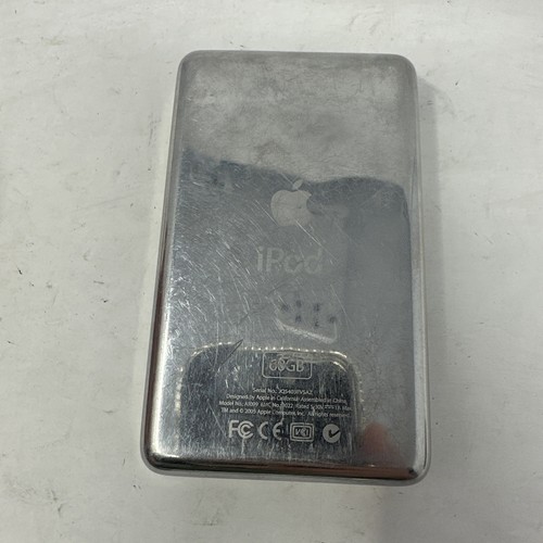 Apple iPod 4th Generation A1099 White 60GB NO POWER - For Parts Only | eBay