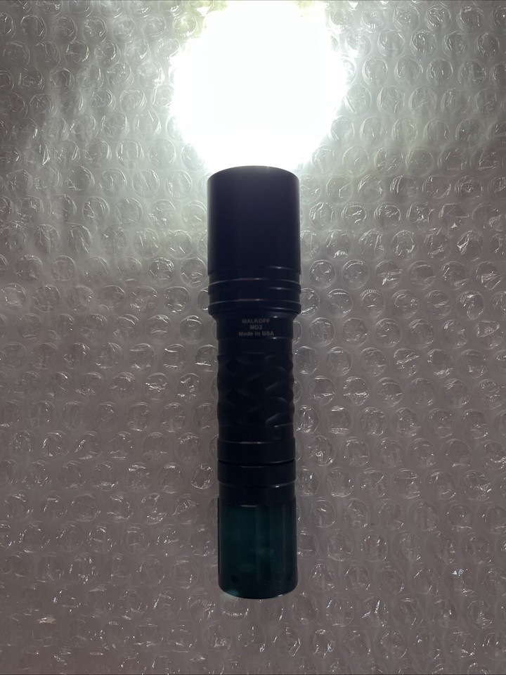 Malkoff Devices M61 MD2 SHO Flashlights W/ Holster - Mint Condition | eBay
