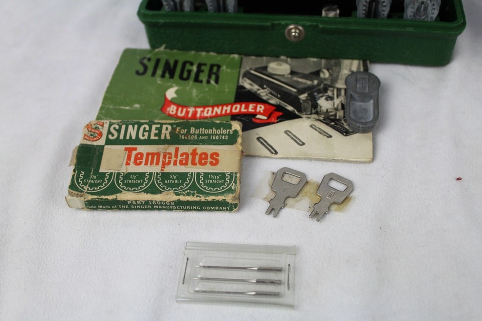 Vintage 1949 Singer Sewing Machine Model 15-91 + Singer Buttonholer ...