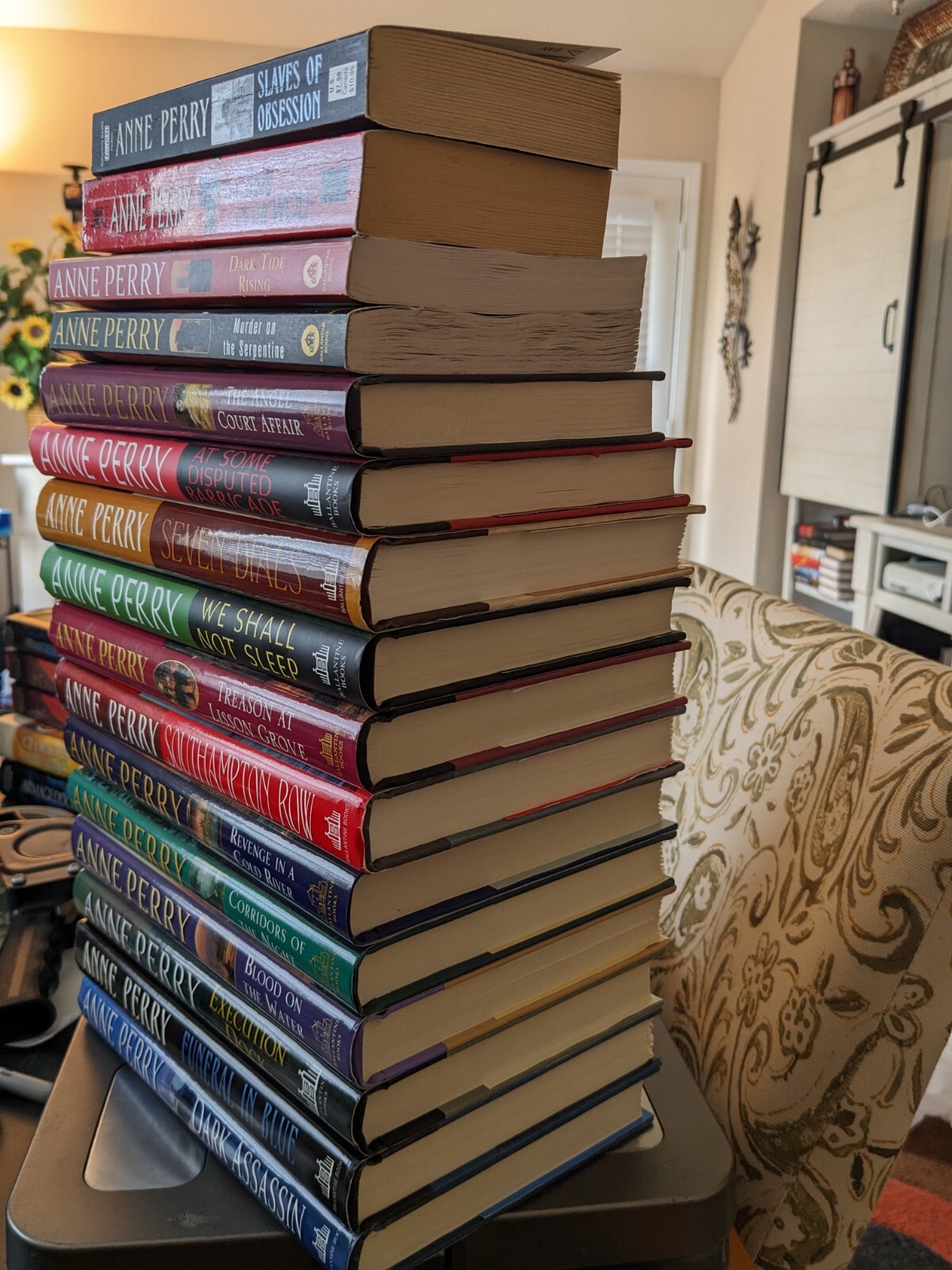 19 ANNE PERRY Books Lot of various Investigator Monk & Pitt etc 1st ...