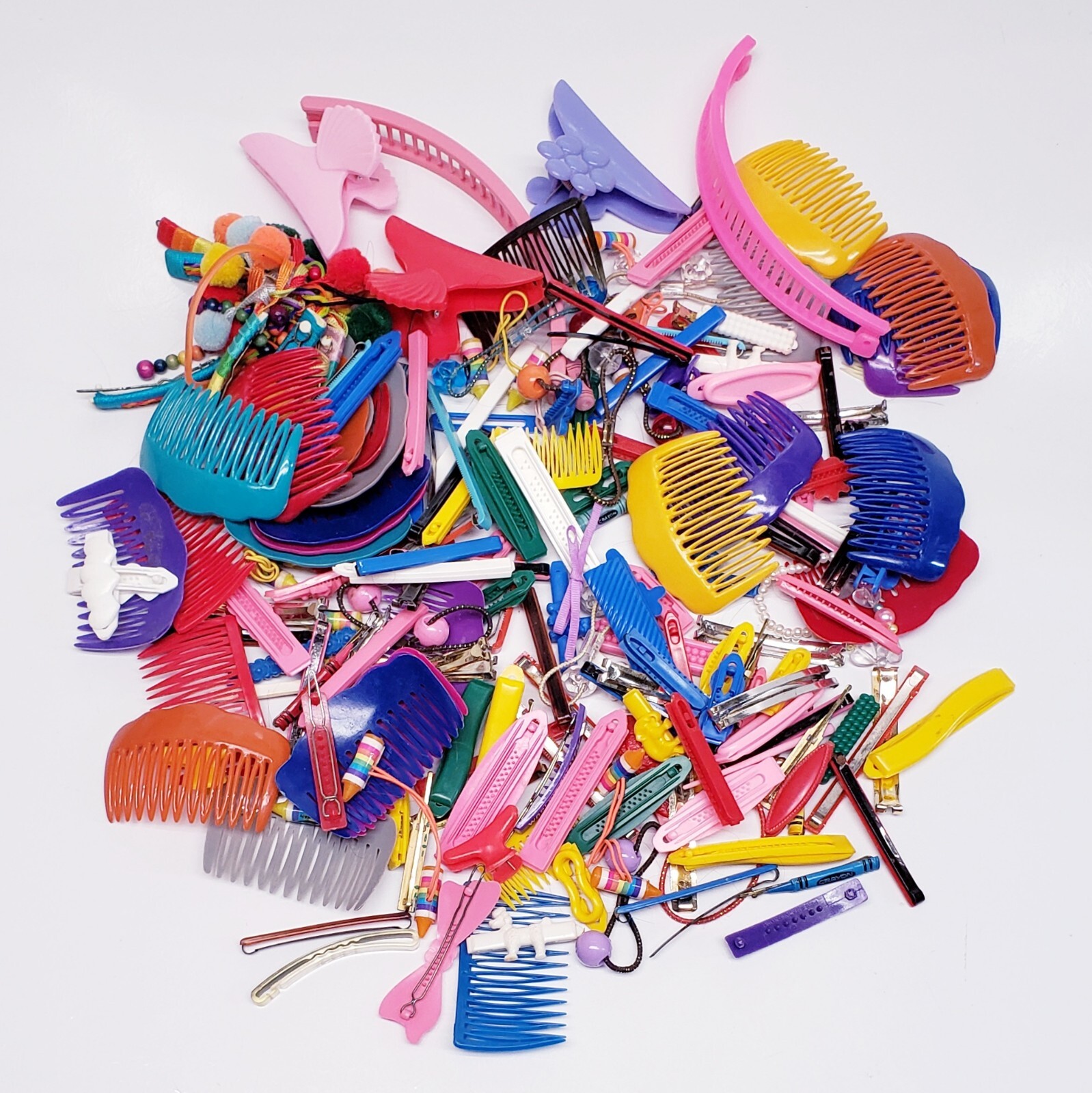 HUGE LOT Vintage 70s 80s Hair Barrettes Banana Clips Bands Combs APROX ...