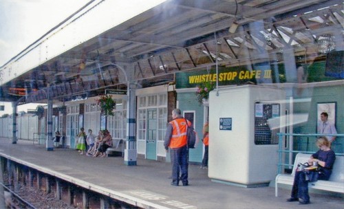 PHOTO SUSSEX BARNHAM RAILWAY STATION UP PLATFORM | eBay