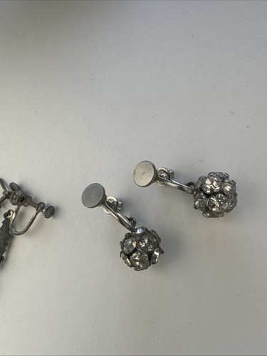 Fabulous Vintage Set Of 2 Silvertone Rhinestones Dangle Drop Screw Back ...