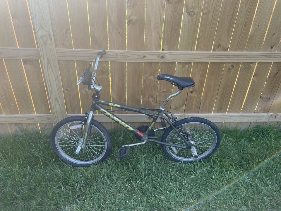 GT Dyno compe bmx-freestyle bike 1998- all original parts. 4130 ...