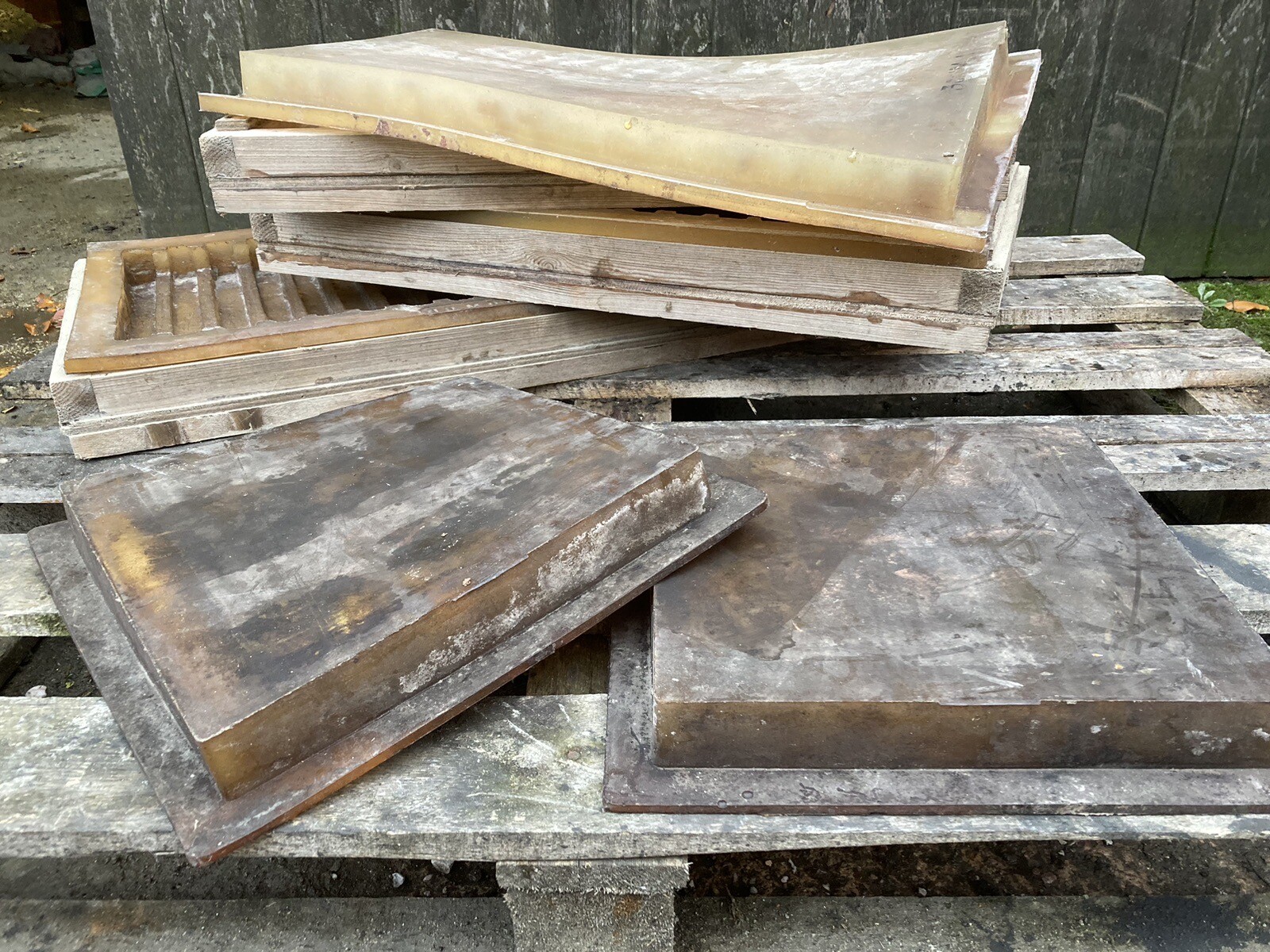 JOB LOT NUMOLD SILICONE PAVING SLAB STONE MOULDS GARDEN ORNAMENT (NOT ...