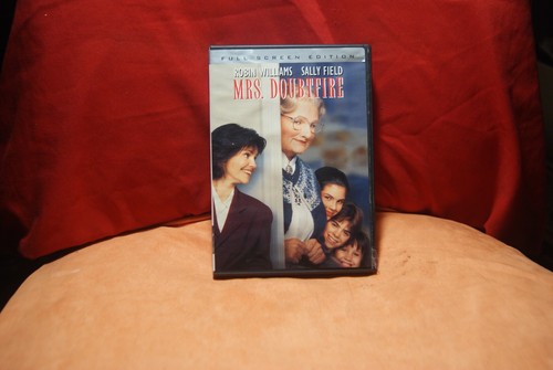 Mrs. Doubtfire (Full Screen) - DVD -Robin Williams In Drag Rom/Com ...