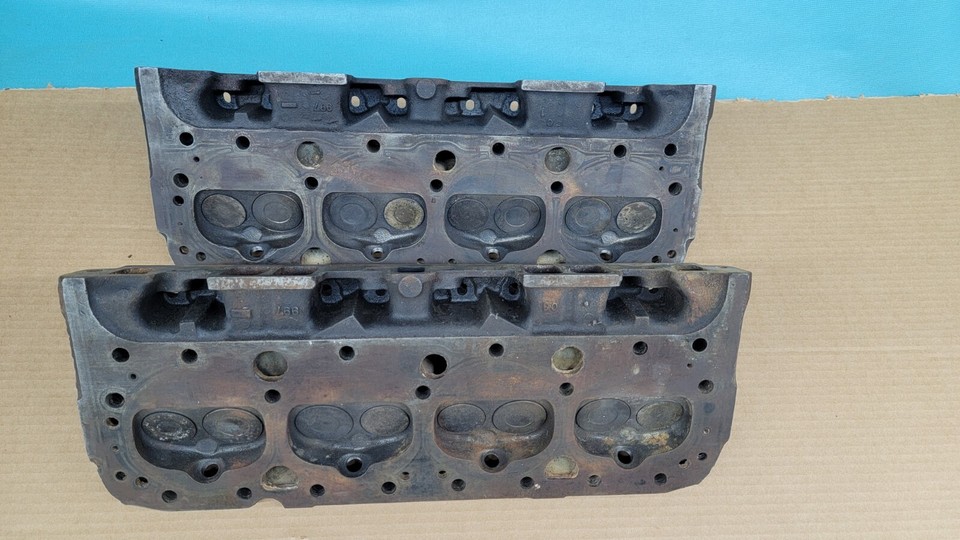 57 1957 Chevy Corvette 2X4 Dual Four Cylinder Heads 3740997 B-18-7 B-19 ...