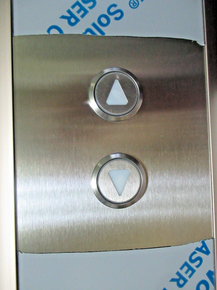 Kone Elevator Intermediate Push Button Fixture. (KM924297C03) AMBER 3 ...