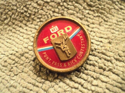 Vintage Ford NFL Punt Pass & Kick Contestant Football Pin Lapel/Tie Pin ...