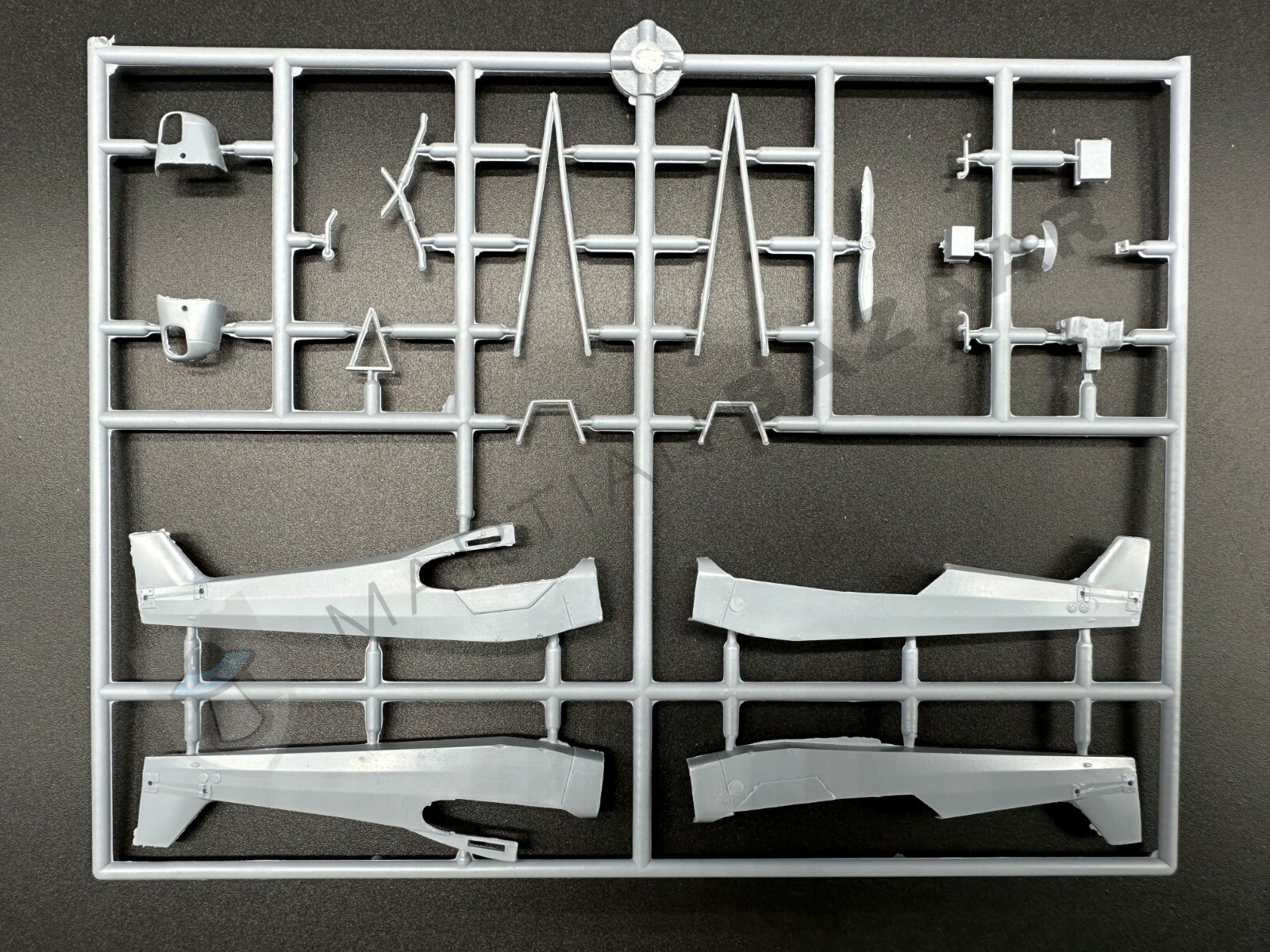 KP Model 1/72 KPM0190 Piper L-4 "Grasshopper" w/Bazookas (ships to USA ...