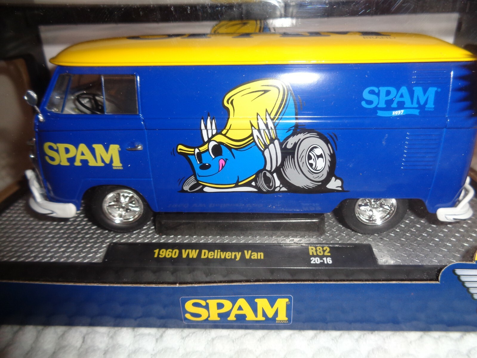 New In Box M2 Machines Spam 1960 VW Volkswagen Delivery Van 1:24 | eBay