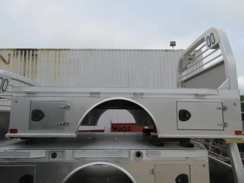 Clearance! CM Aluminum Skirted ALSK Flatbed SINGLE Rear Wheel CHASSIS ...