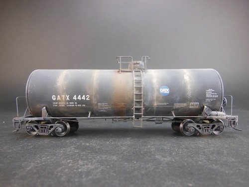 HO SCALE CUSTOM WEATHERED GATX 4442 TANK CAR | eBay