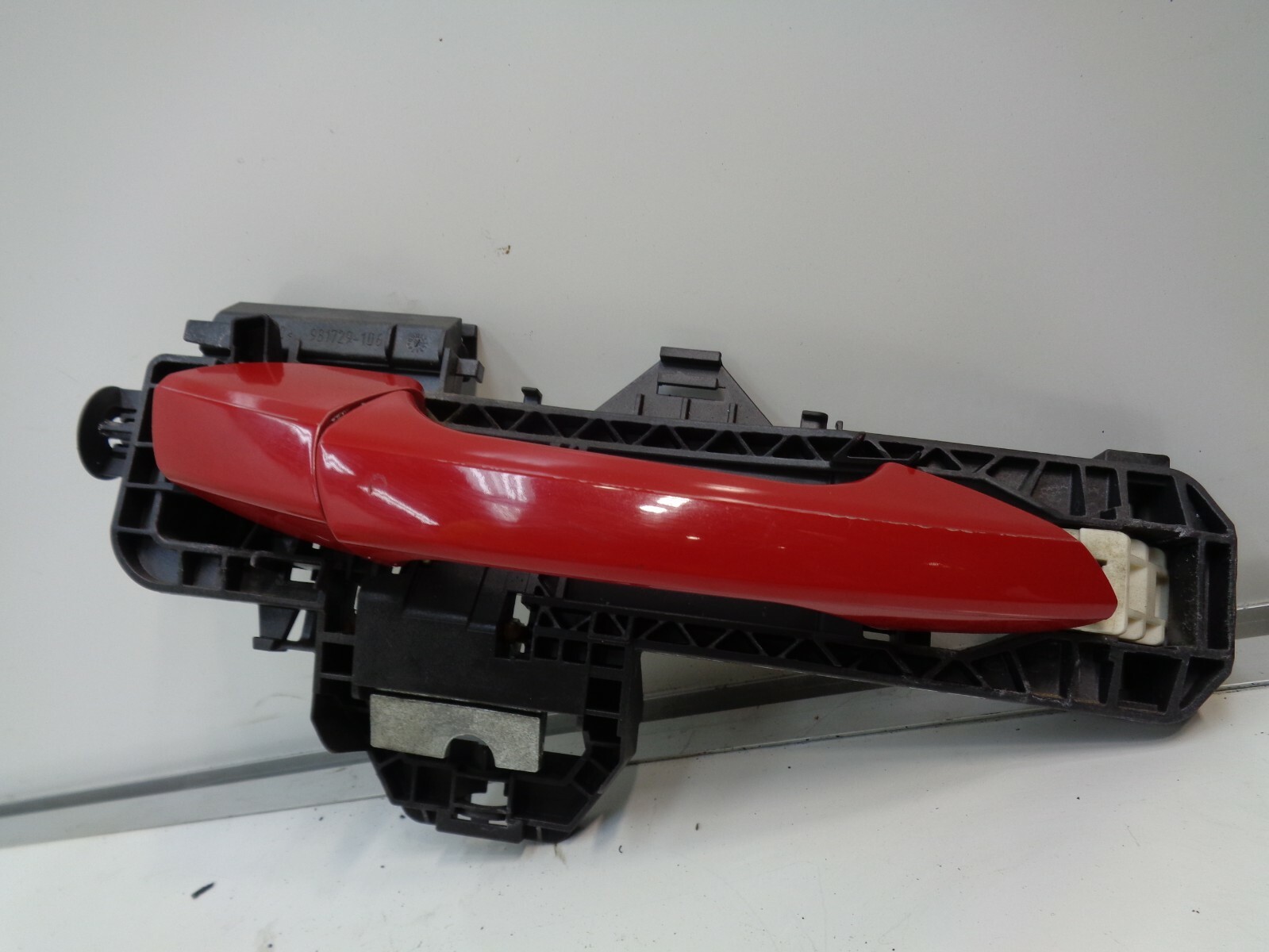 MERCEDES C300 2008-2011 REAR RIGHT SIDE EXTERIOR DOOR HANDLE RED OEM ...