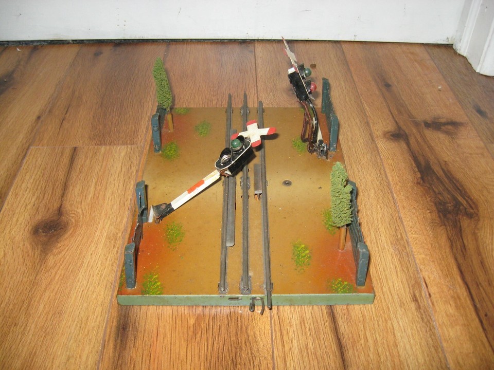 Antique Prewar Marklin 13432/0 Railroad Crossing Gate Signal Train Bing ...