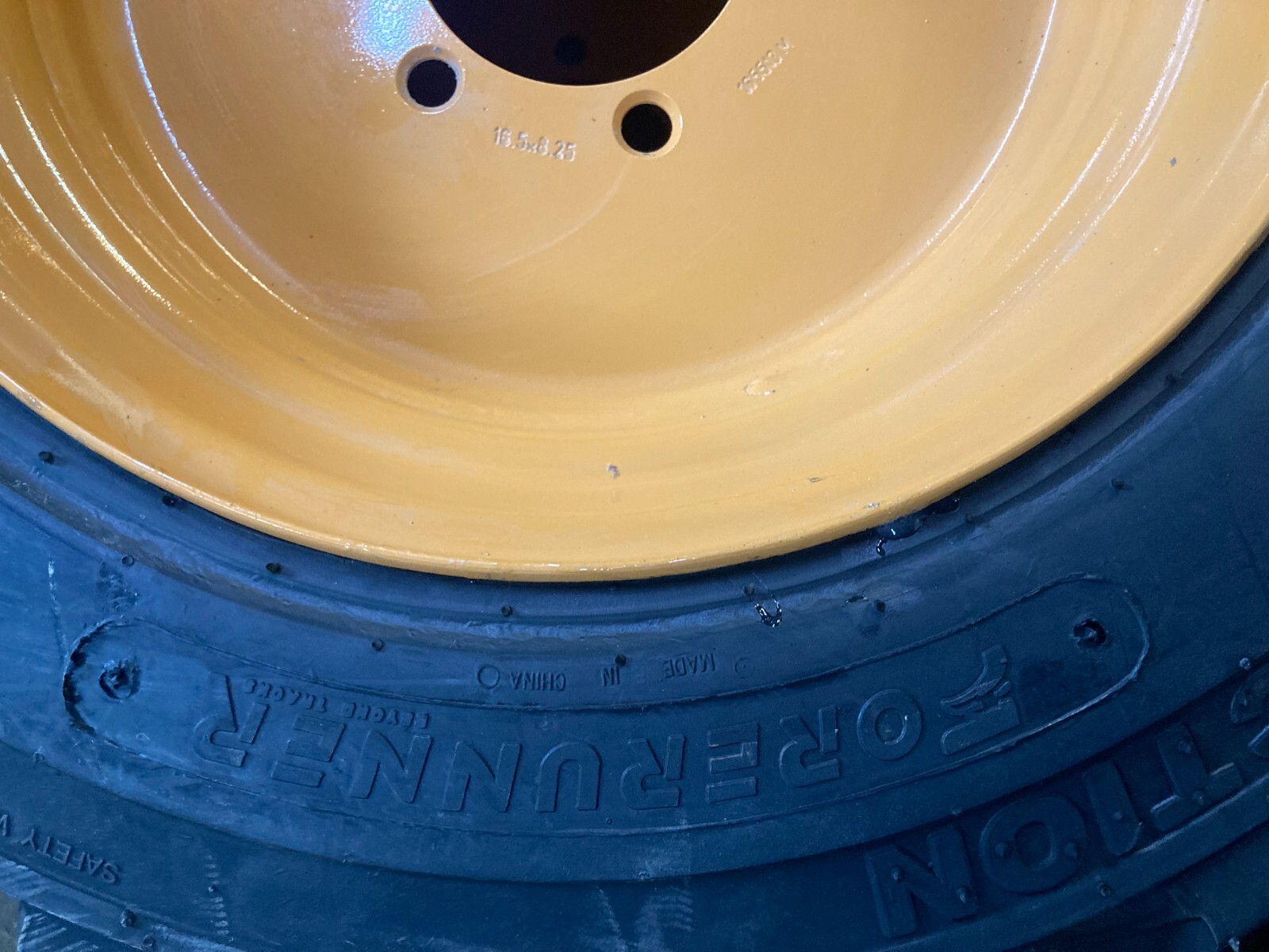 4 NEW 10-16.5 Forerunner Skid Steer Tires & Rims for Case 1840, 1838 -6 ...