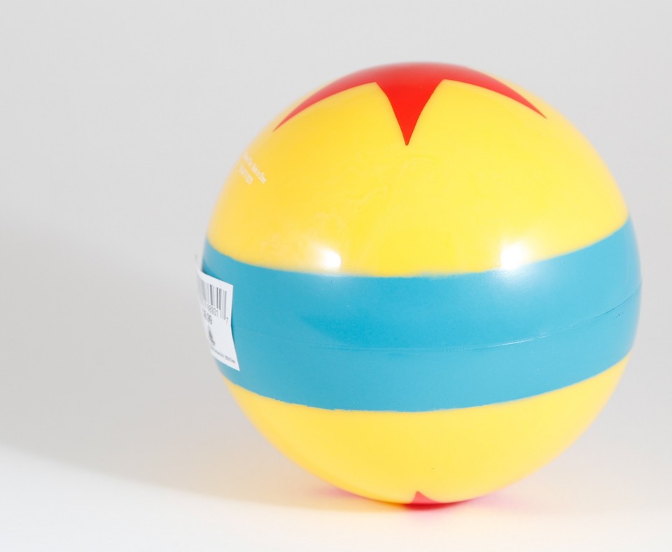 New Disney Pixar Iconic Yellow Ball with Red Star - Toy Story | eBay