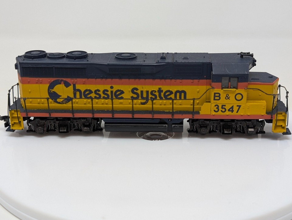 VTG HO Scale Chessie System B&O 3547 Diesel Locomotive Engine Train ...