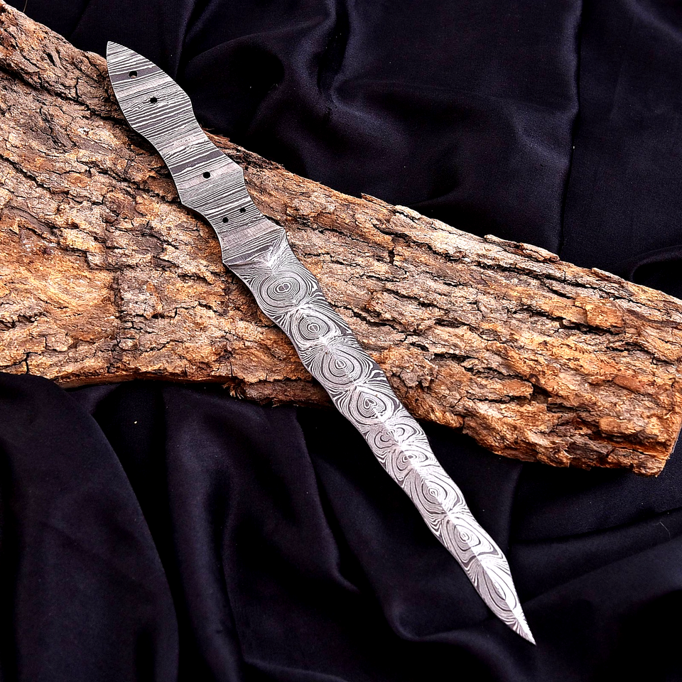 CUSTOM MADE HAND FORGED DAMASCUS STEEL BLANK BLADE TRI DAGGER KNIFE UU ...