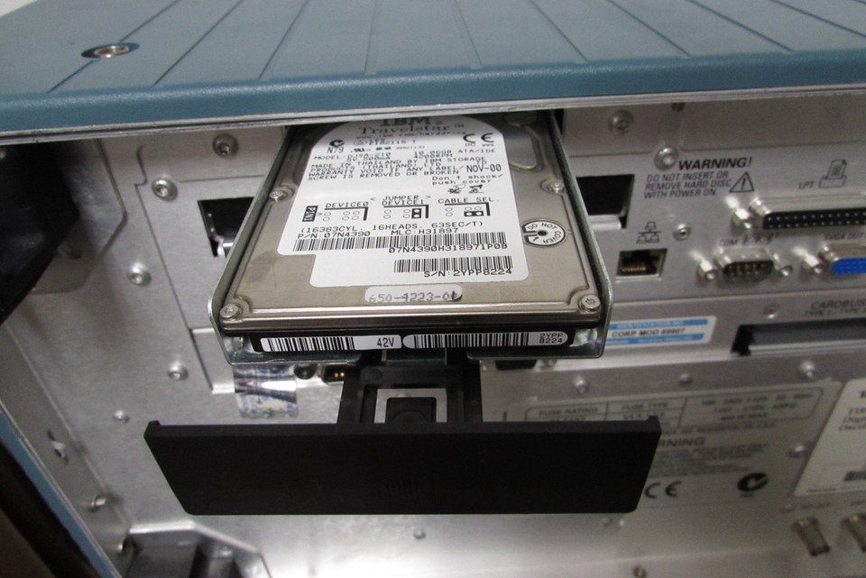 Tektronix TDS7404 Digital Phosphor Oscilloscope - 4 GHz, 20 GS/s, 4 Ch ...