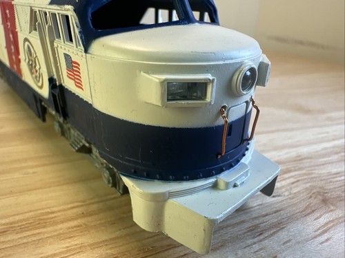 AHM/ TEMPO HO SCALE SEABOARD BICENTENNIAL 1776 RUNS F/R WITH HEADLIGHT ...