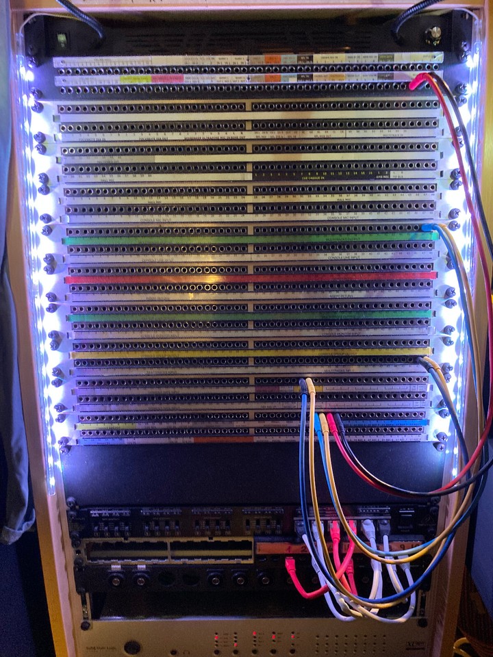 CONSOLE NEVE VR 48 CHANNEL WITH ORIGINAL AUTOMANTION, PSU, PATCHBAY AND ...