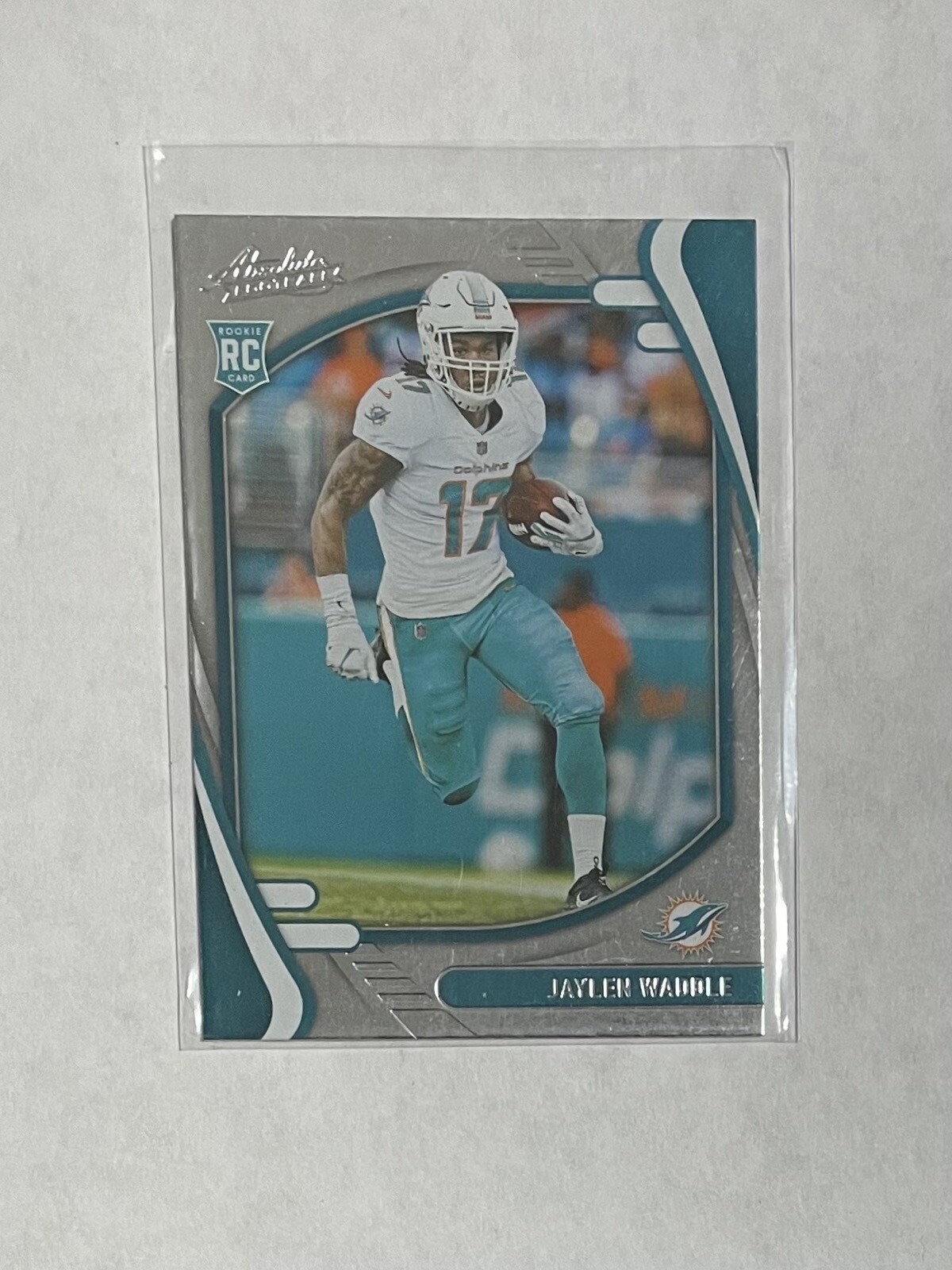 2021 Panini Absolute Football Jaylen Waddle Rookie Card RC #106 Miami ...