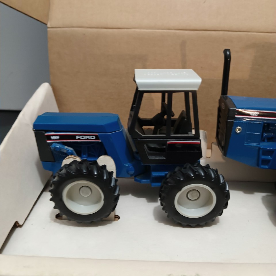 SCALE MODELS 1/32 Ford 256 Bi-Directional & 846 4 Wheel Drive Tractors ...