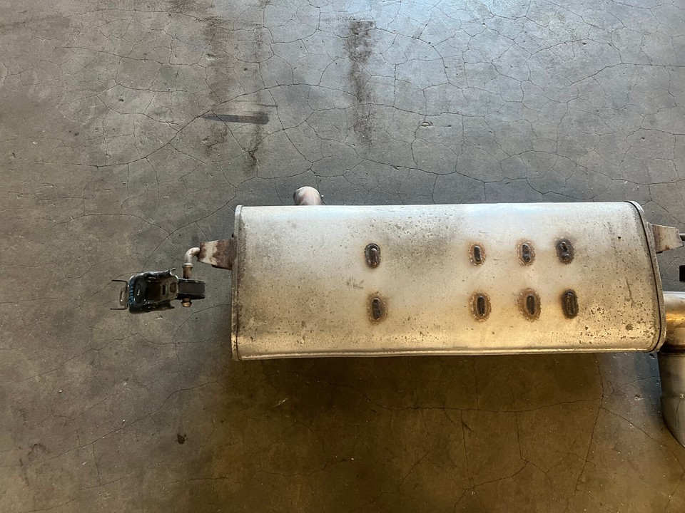 17-21 JEEP COMPASS REAR EXHAUST MUFFLER REAR EXHAUST MUFFLER W/PIPES ...
