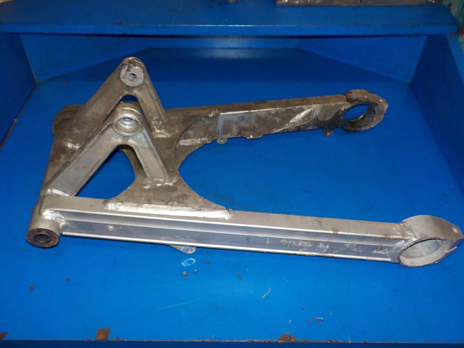 KAWASAKI KZ1000 KZ 1000 1985 REAR SWING ARM , DIRTY USED (C.C) | eBay