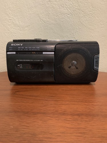 Vintage Sony CFM-10 AM/FM Radio & Cassette / Tape Player Recorder ...