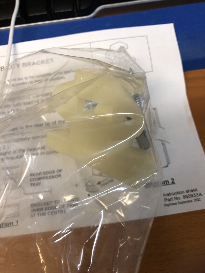 OEM Stability Brachlet Fisher Paykel Fridge E522B & RF20A | eBay